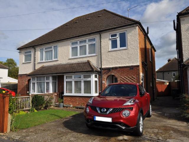 4 bedroom semi detached house to rent