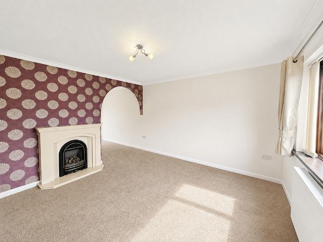 4 bedroom semi detached house to rent