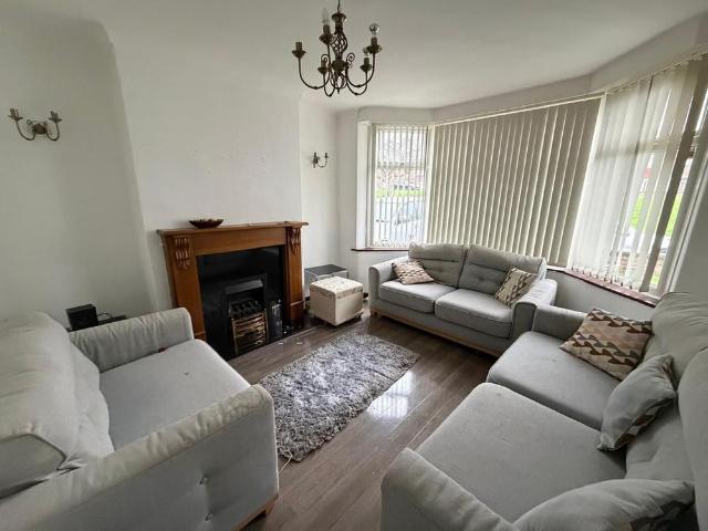 4 bedroom semi detached house to rent