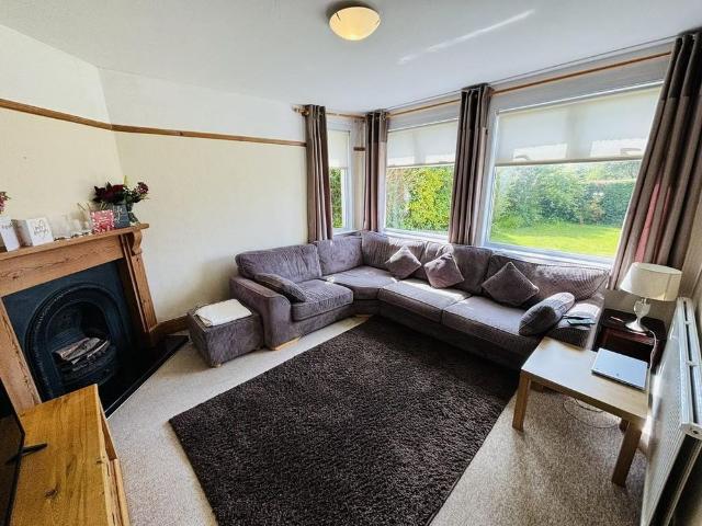 4 bedroom semi detached house to rent