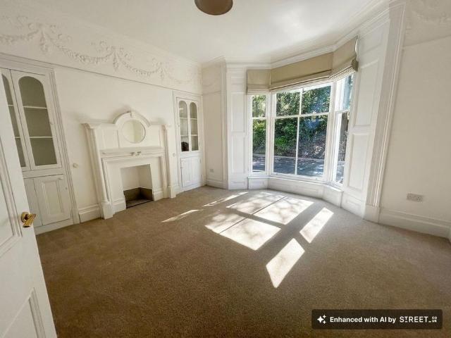 4 bedroom semi detached house to rent