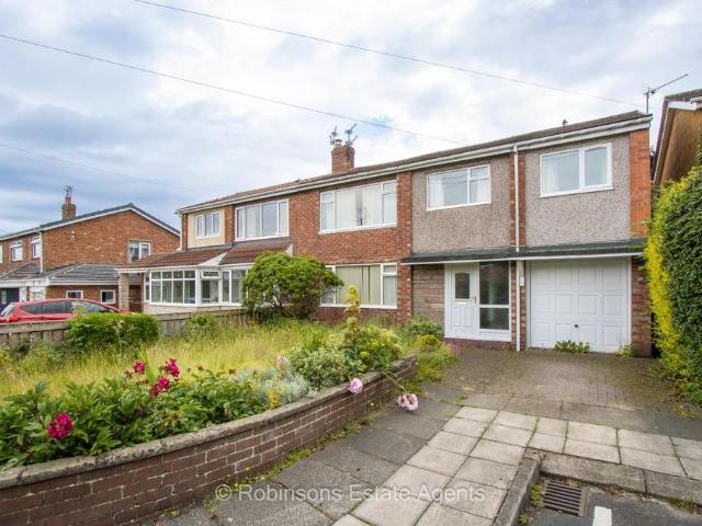 4 bedroom semi detached house to rent