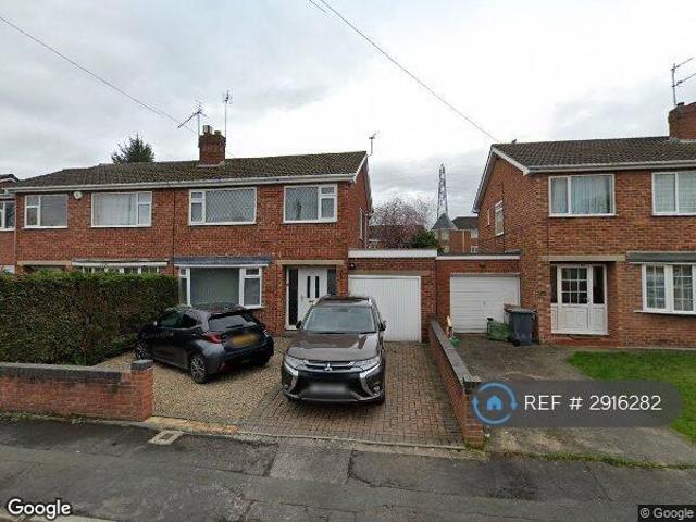 4 bedroom semi detached house to rent