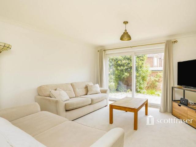 4 bedroom semi detached house to rent