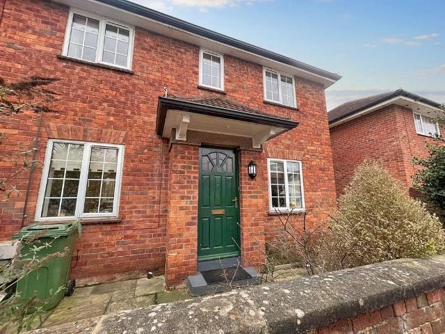 4 bedroom semi detached house to rent