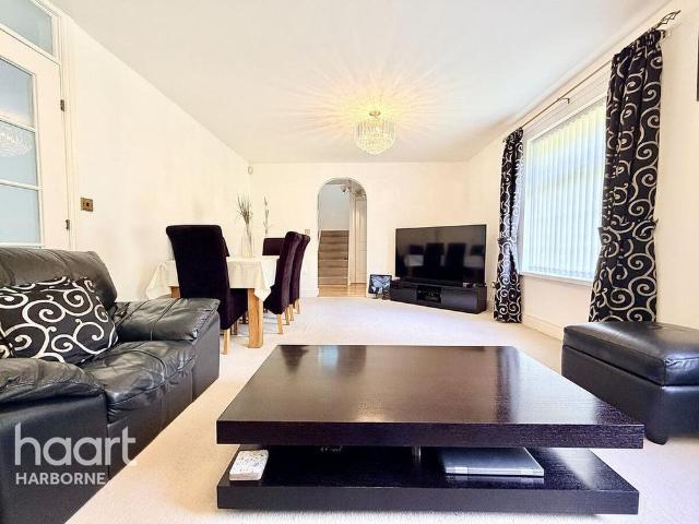 4 bedroom semi detached house to rent