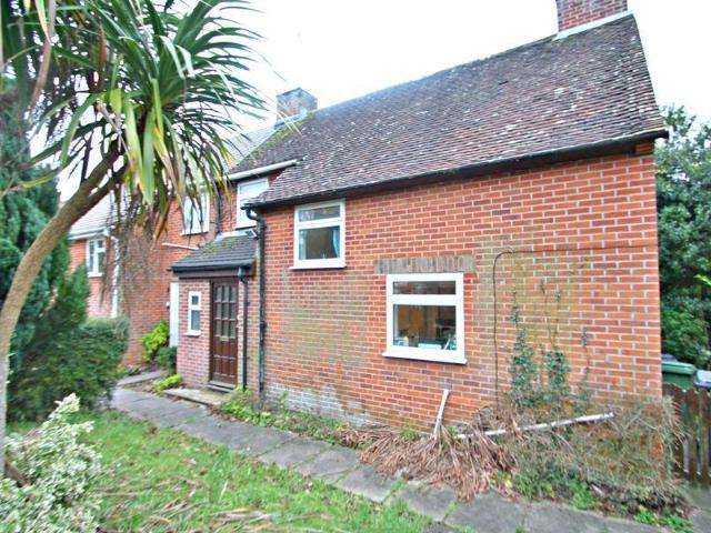 4 bedroom semi detached house to rent