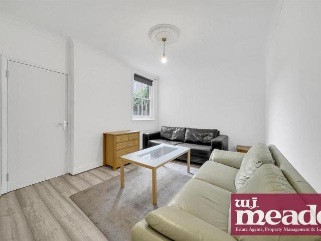 4 bedroom semi detached house to rent