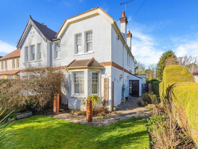 4 bedroom semi detached house to rent