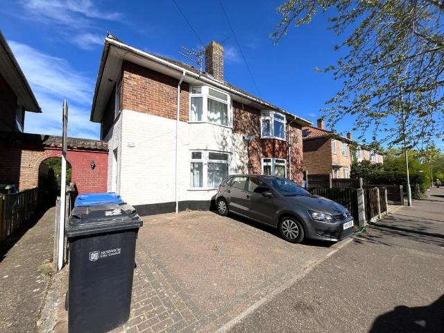 4 bedroom semi detached house to rent