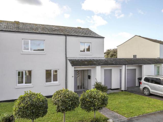 4 bedroom semi detached house to rent