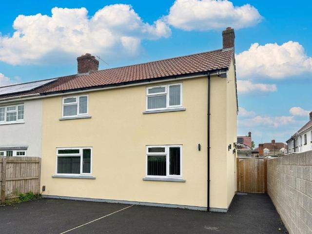 4 bedroom semi detached house to rent