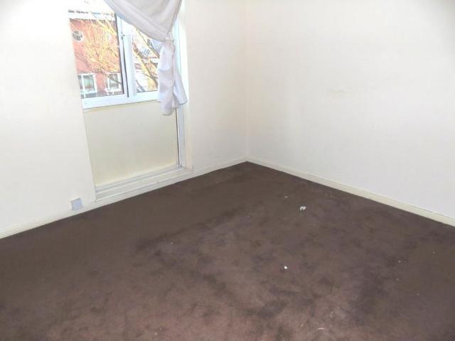4 bedroom semi detached house to rent