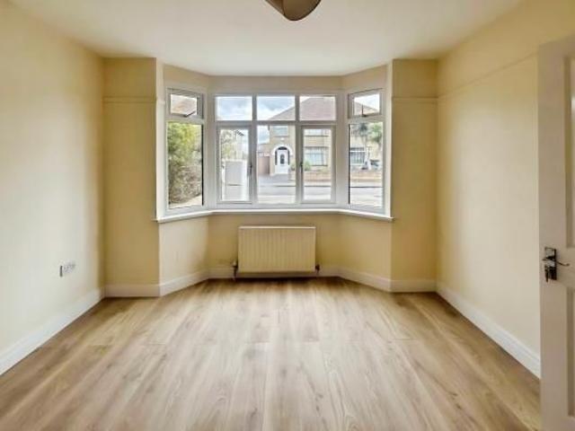 4 bedroom semi detached house to rent