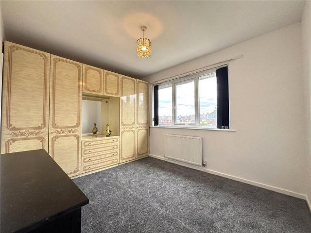 4 bedroom semi detached house to rent
