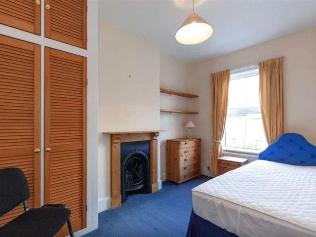 4 bedroom semi detached house to rent