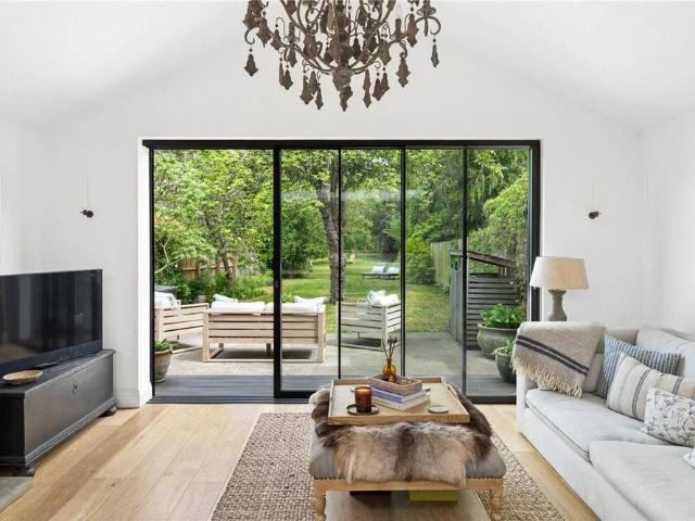 4 bedroom semi detached house to rent