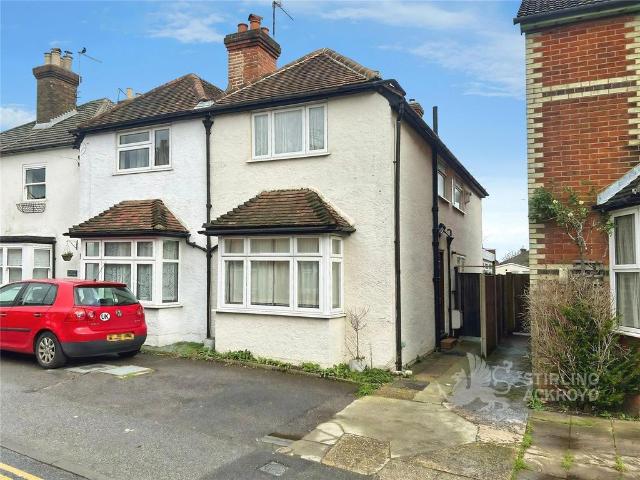 4 bedroom semi detached house to rent