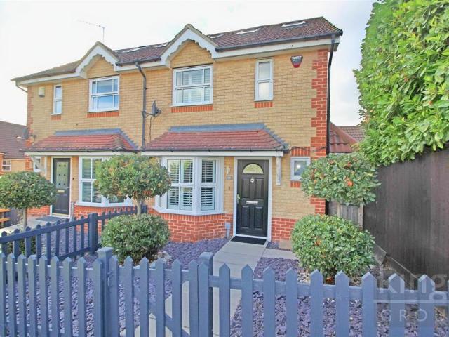 4 bedroom semi detached house to rent