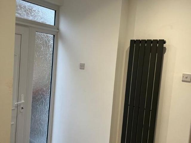 4 bedroom semi detached house to rent