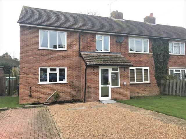4 bedroom semi detached house to rent