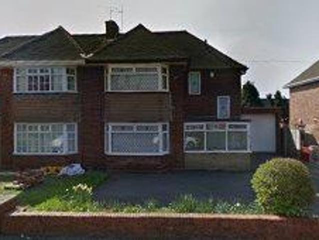 4 bedroom semi detached house to rent
