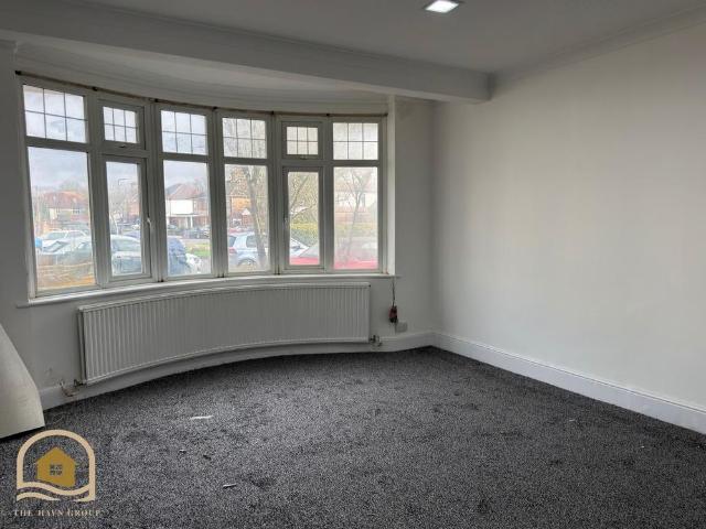 4 bedroom semi detached house to rent