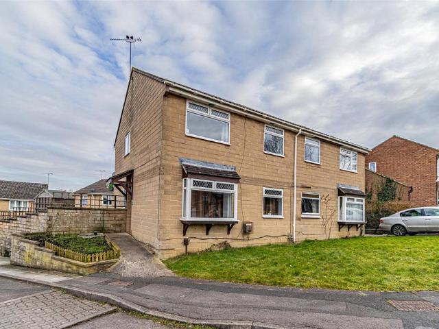 4 bedroom semi detached house to rent