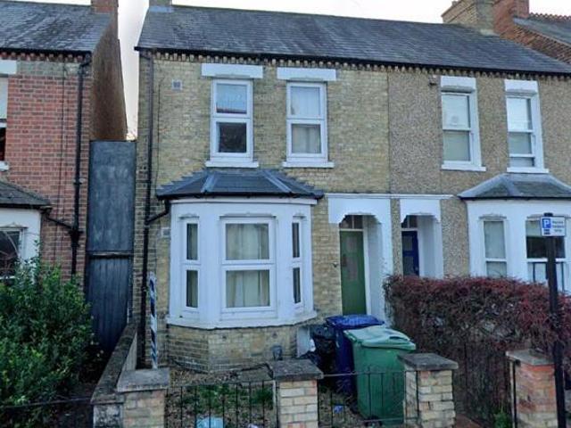 4 bedroom semi detached house to rent