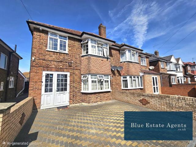 4 bedroom semi detached house to rent