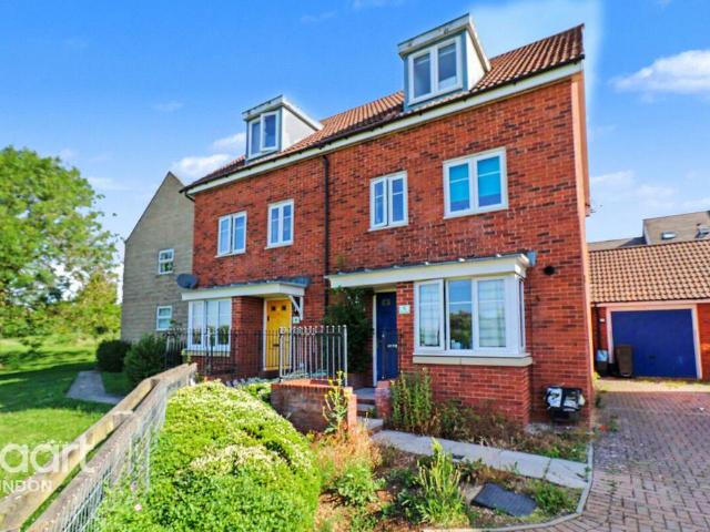 4 bedroom semi detached house to rent