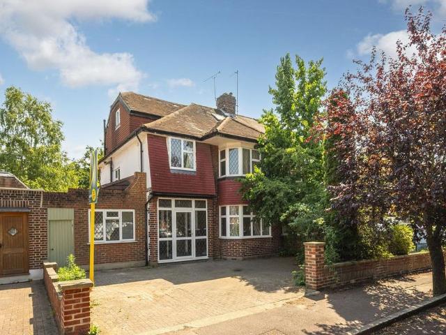 4 bedroom semi detached house to rent