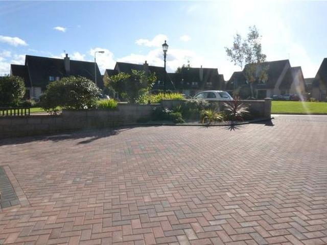 4 bedroom semi detached house to rent