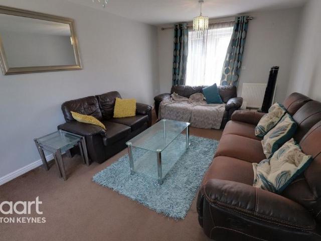 4 bedroom semi detached house to rent