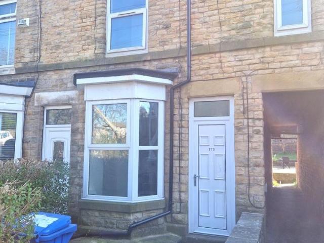 4 bedroom semi detached house to rent