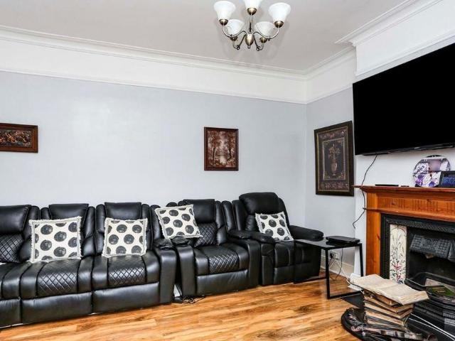 4 bedroom semi detached house to rent