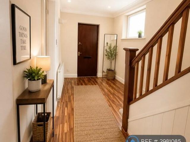 1 bedroom house share to rent