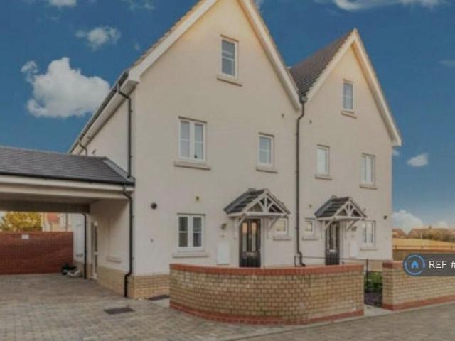 4 bedroom semi detached house to rent