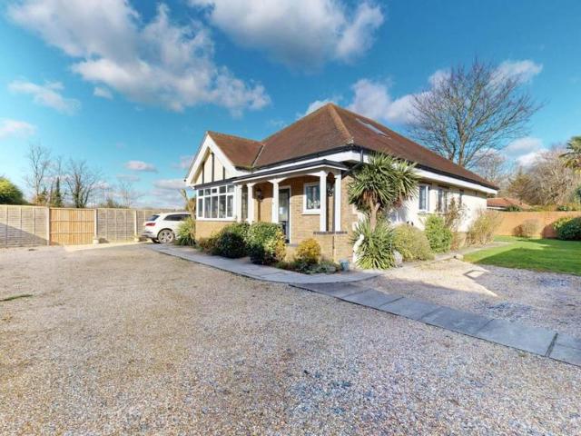 4 bedroom semi detached house to rent