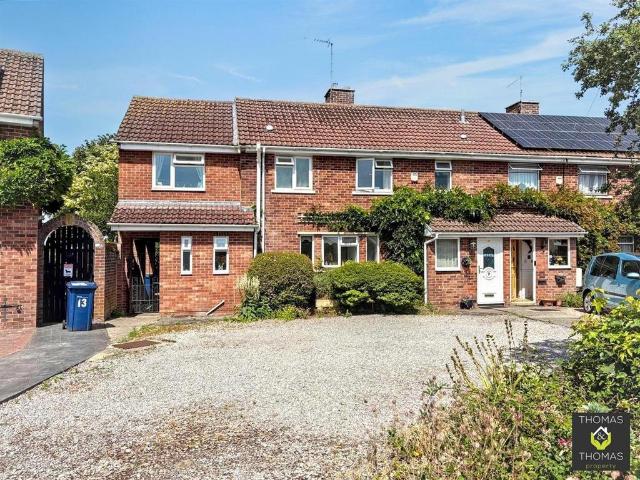 4 bedroom semi detached house to rent