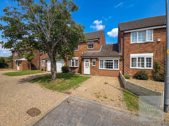 4 bedroom semi detached house to rent