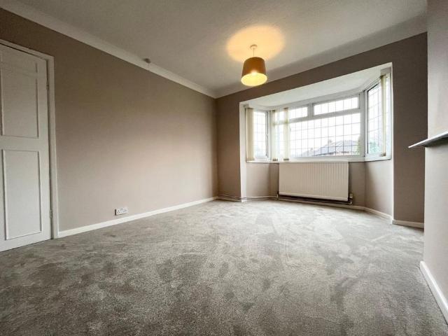 4 bedroom semi detached house to rent