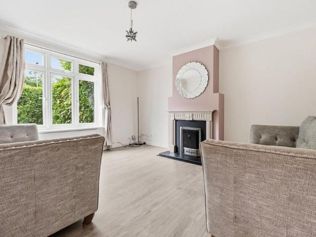 4 bedroom semi detached house to rent