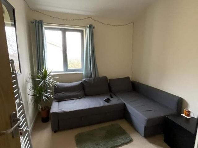 4 bedroom semi detached house to rent
