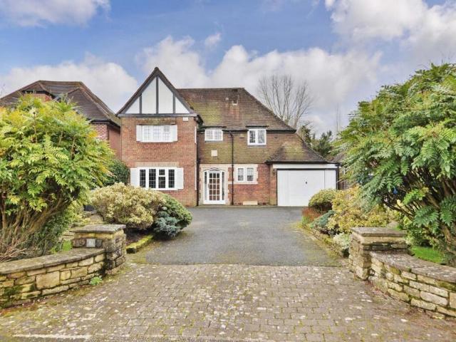 4 bedroom semi detached house to rent