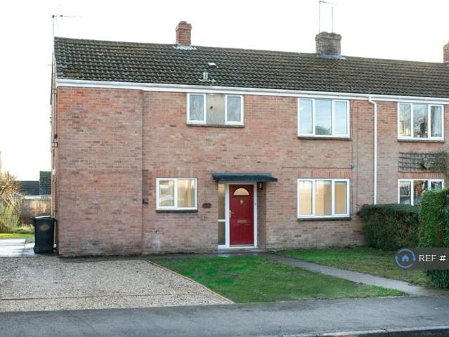 4 bedroom semi detached house to rent
