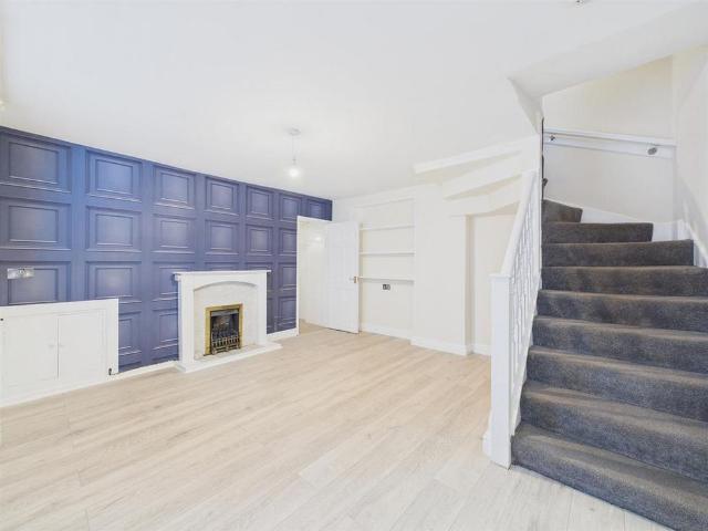 4 bedroom semi detached house to rent