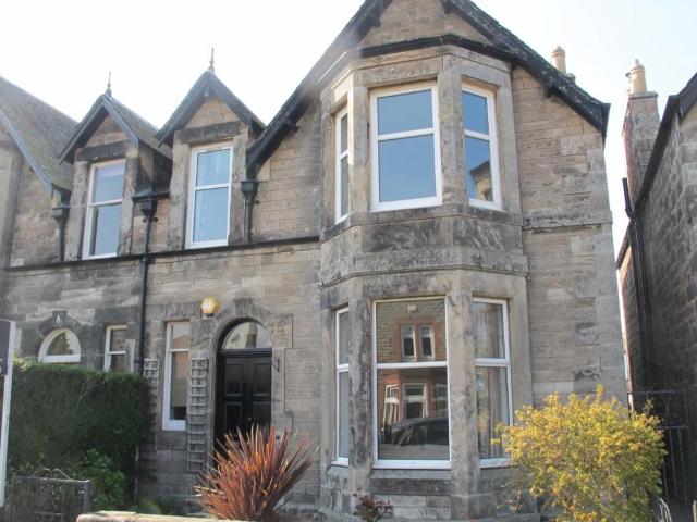 4 bedroom semi detached house to rent
