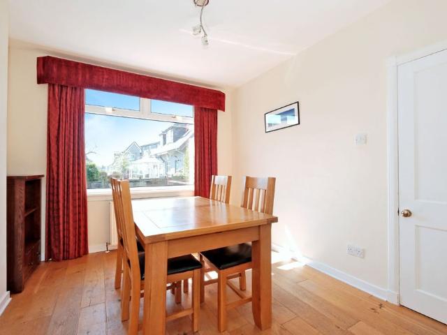 4 bedroom semi detached house to rent