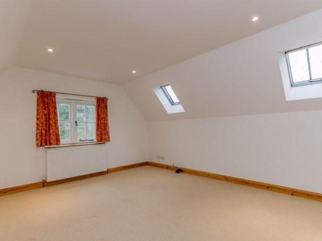 4 bedroom semi detached house to rent